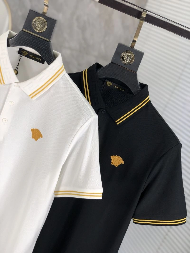 Bargain Versace T-Shirts
