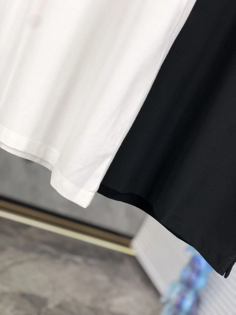 Bargain Versace T-Shirts