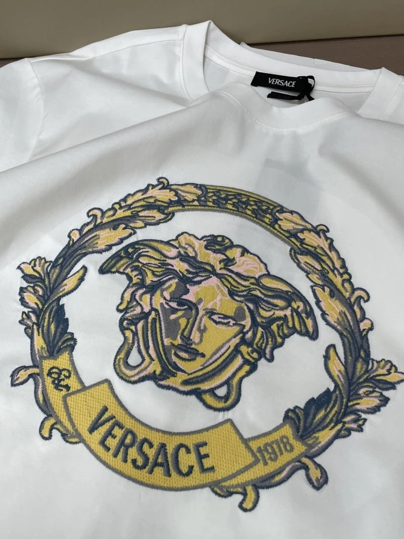 Top match Versace T-Shirts