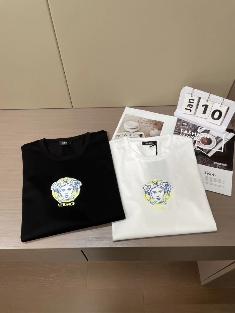 Top mirror Versace T-Shirts