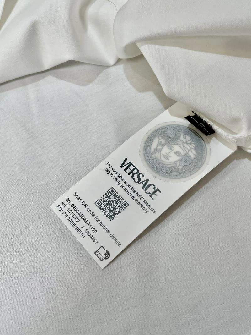 Brand-original Versace T-Shirts