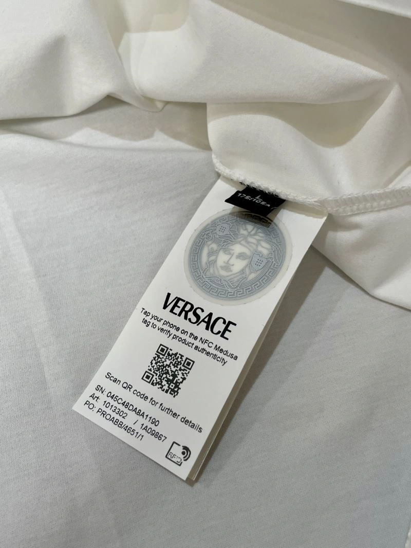 Brand-authenticated Versace T-Shirts