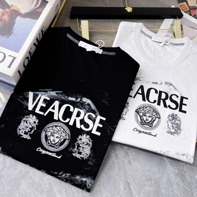 Bargain Versace T-Shirts