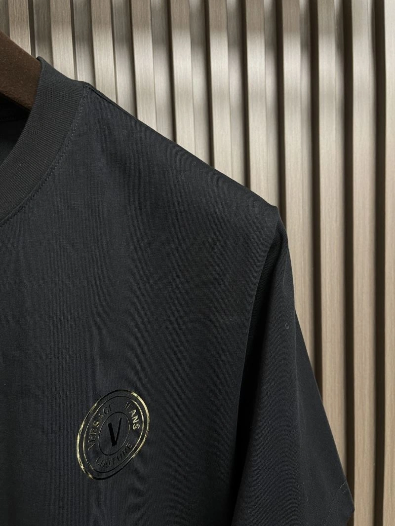 Bargain Versace T-Shirts