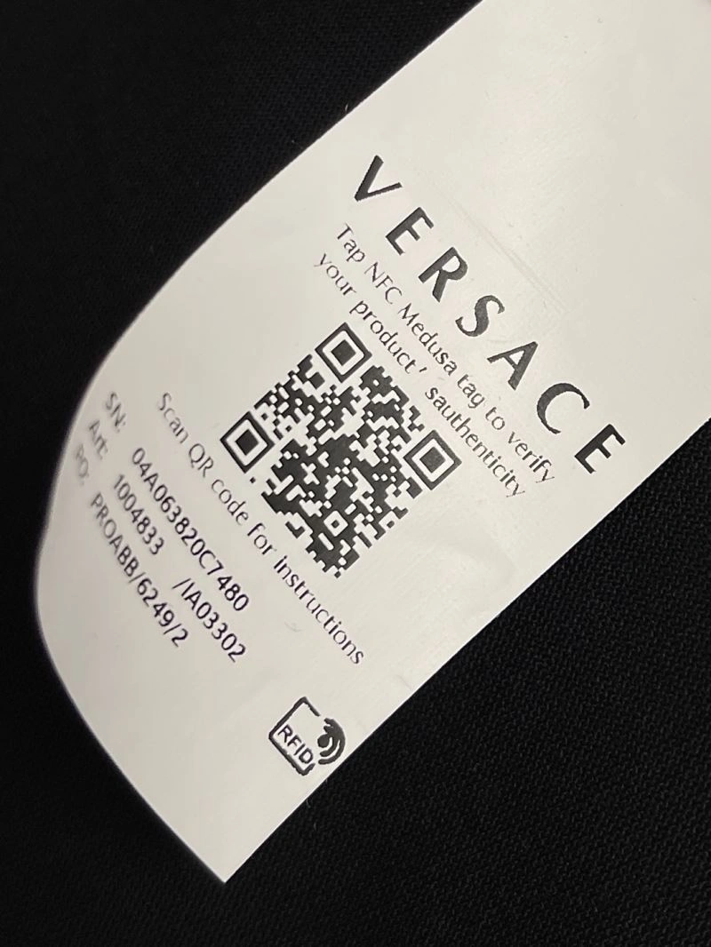 Bargain Versace T-Shirts