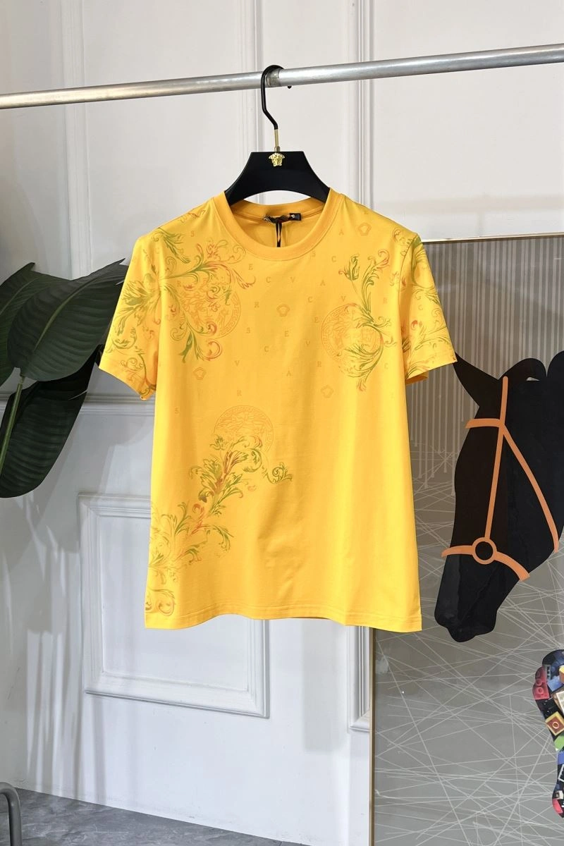 Cut-rate Versace T-Shirts