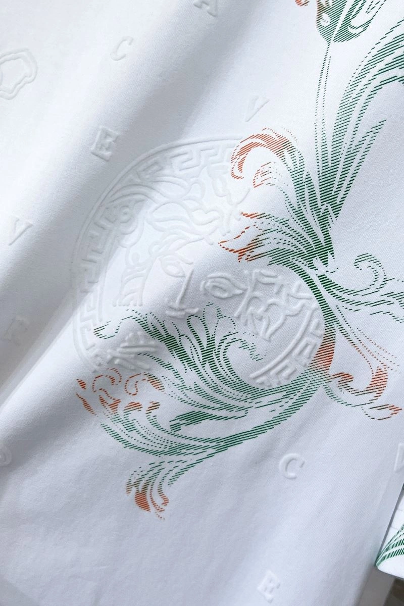 Cut-rate Versace T-Shirts