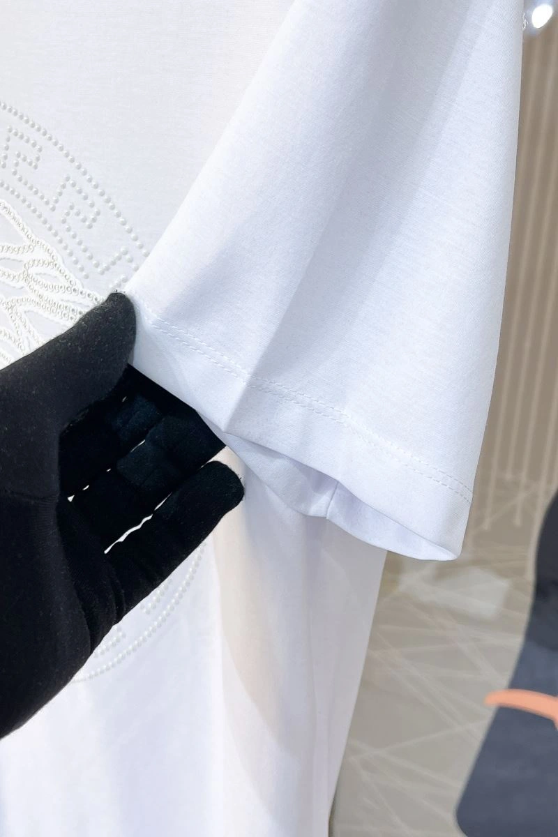 Low-cost Versace T-Shirts