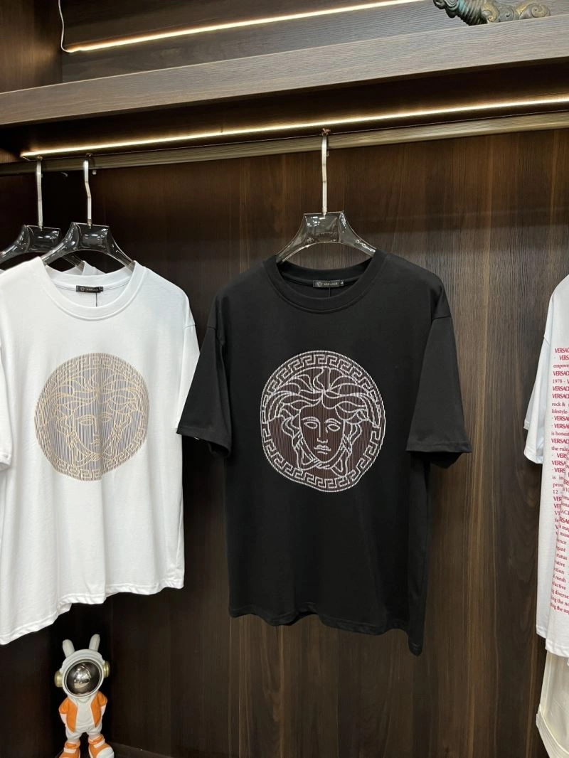 Accurate model Versace T-Shirts