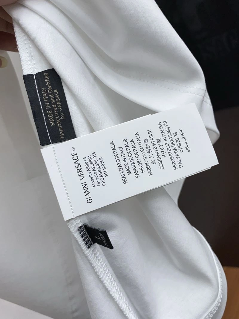 Exact replica Versace T-Shirts