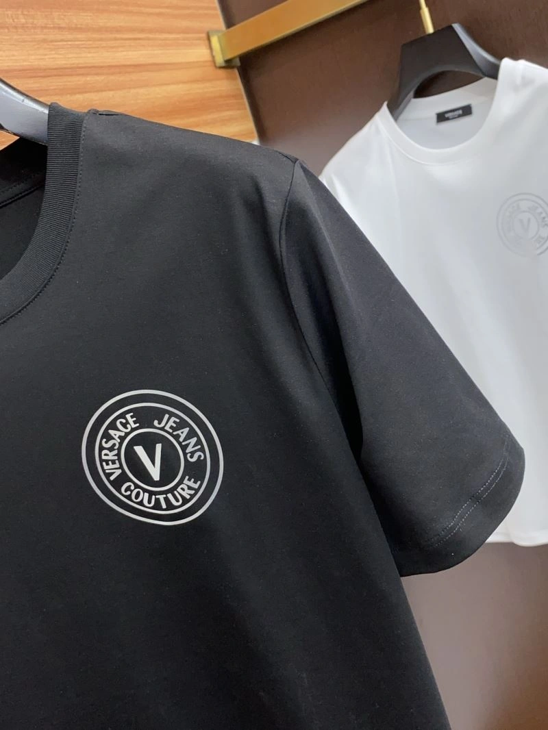 Low-cost Versace T-Shirts