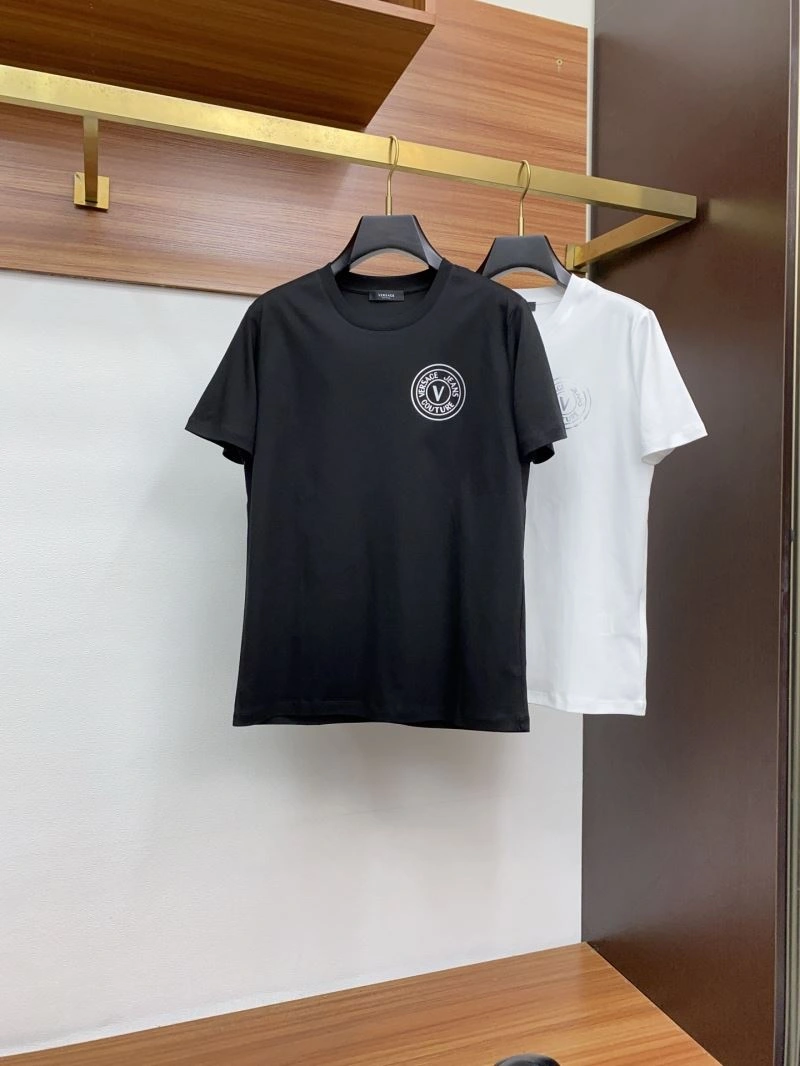 Low-cost Versace T-Shirts
