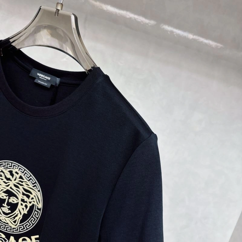 Cut-rate Versace T-Shirts