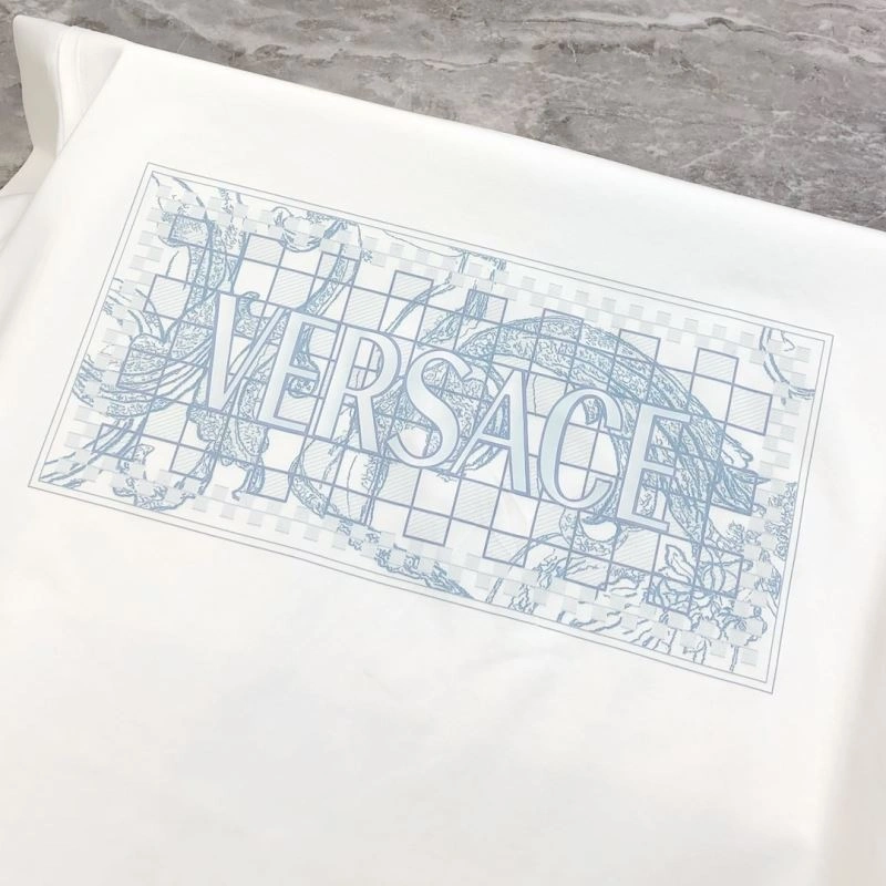 Cut-rate Versace T-Shirts