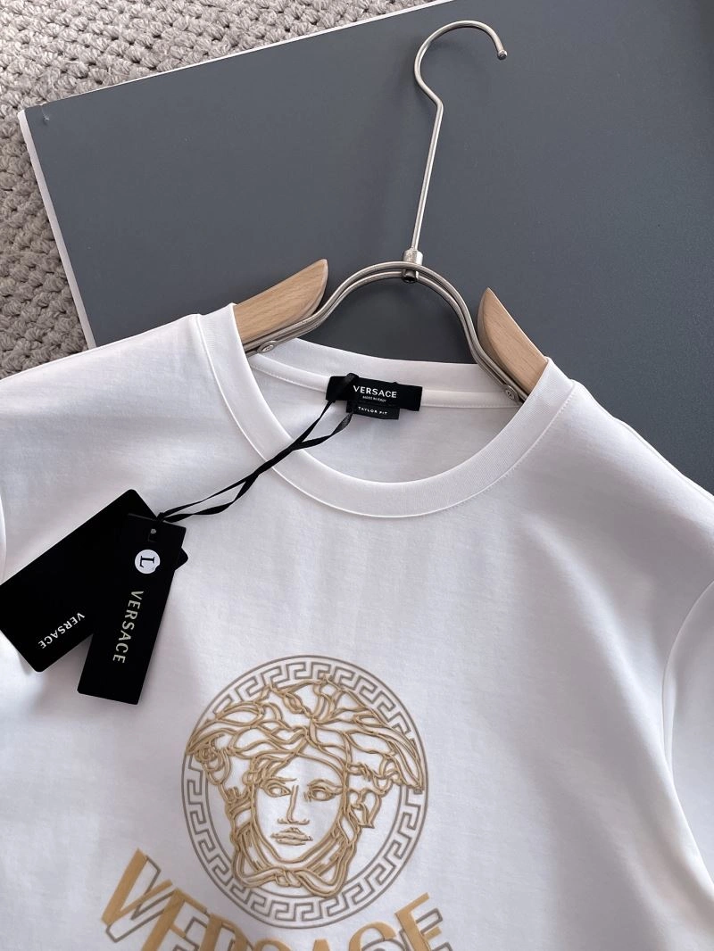 Accurate model Versace T-Shirts