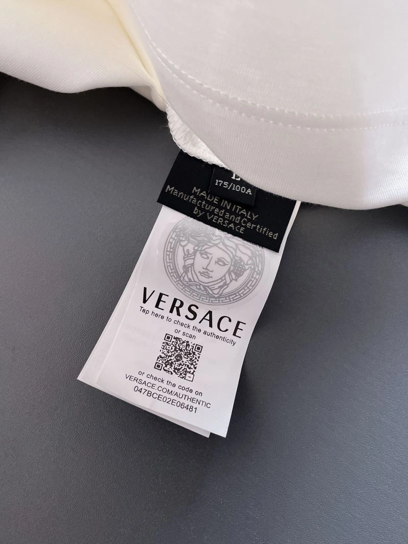 Accurate model Versace T-Shirts