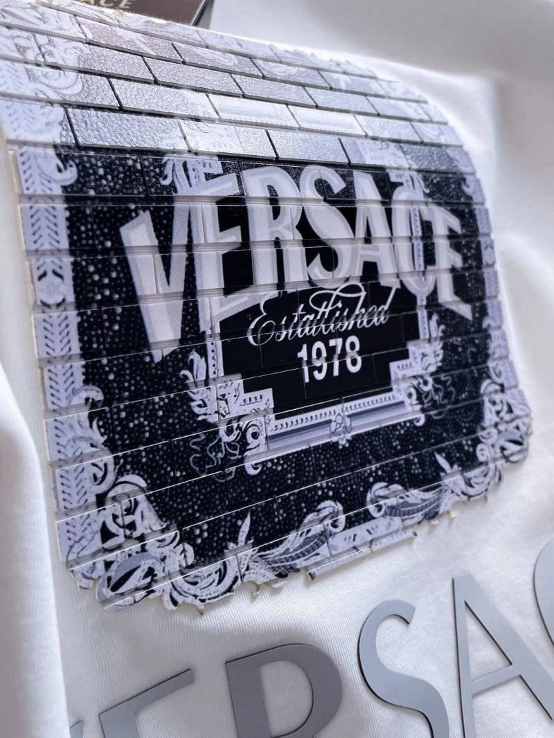 Top match Versace T-Shirts