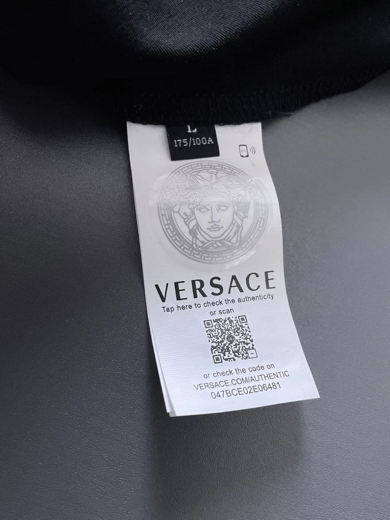 High fidelity Versace T-Shirts