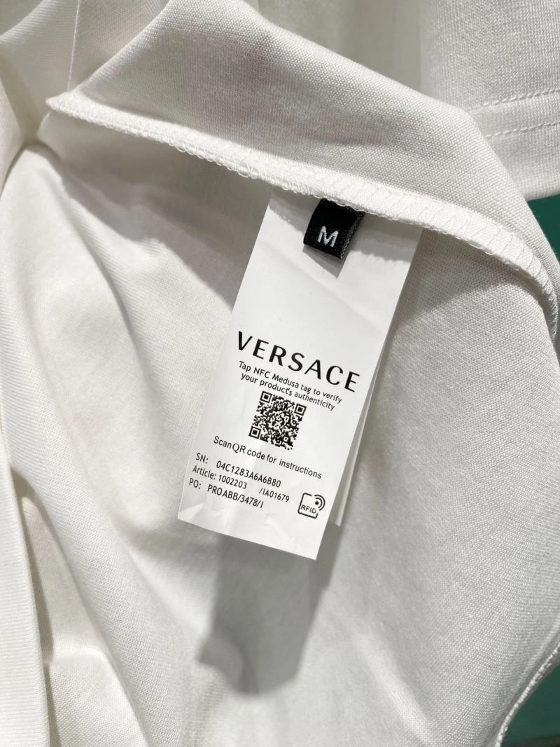 High fidelity Versace T-Shirts