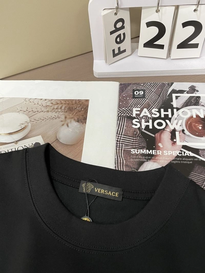 Top match Versace T-Shirts