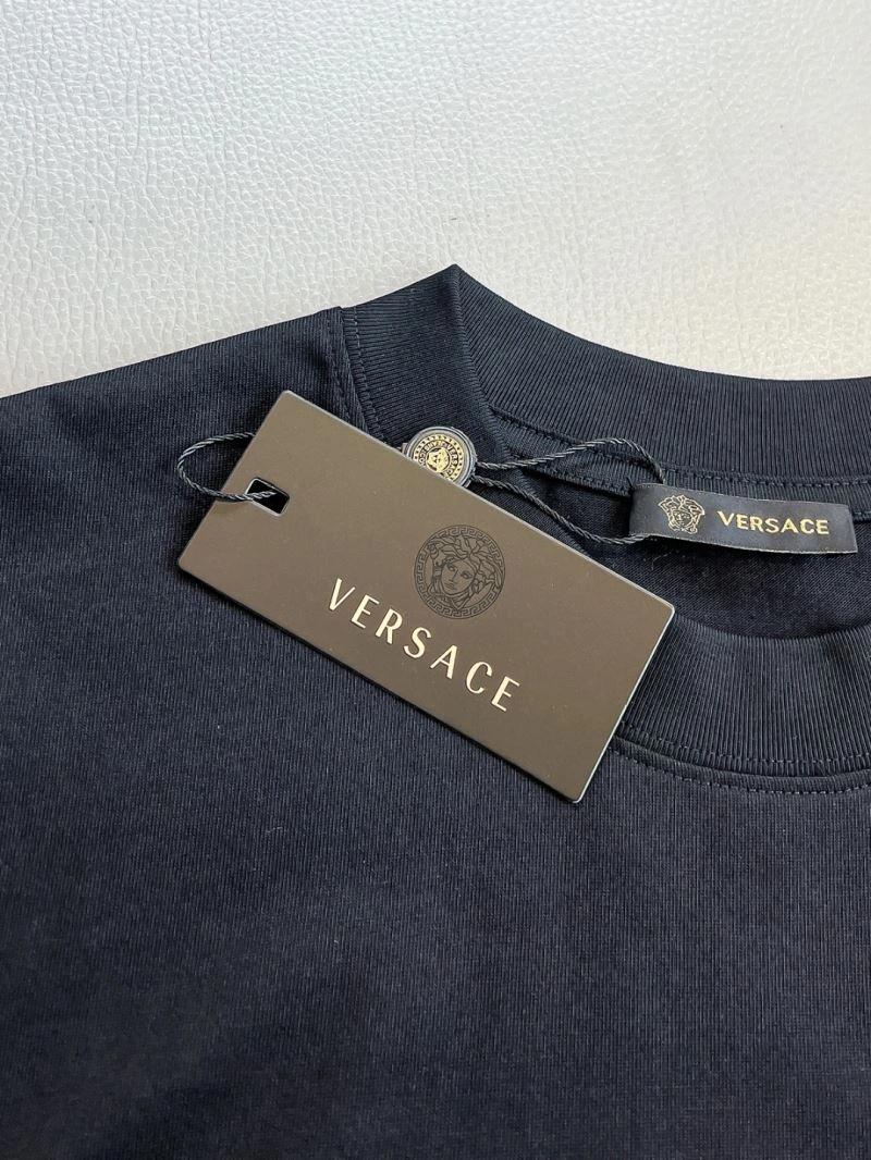 Low-cost Versace T-Shirts