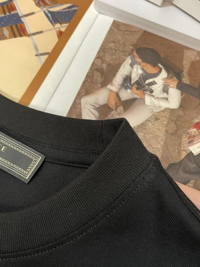 Economical Versace T-Shirts