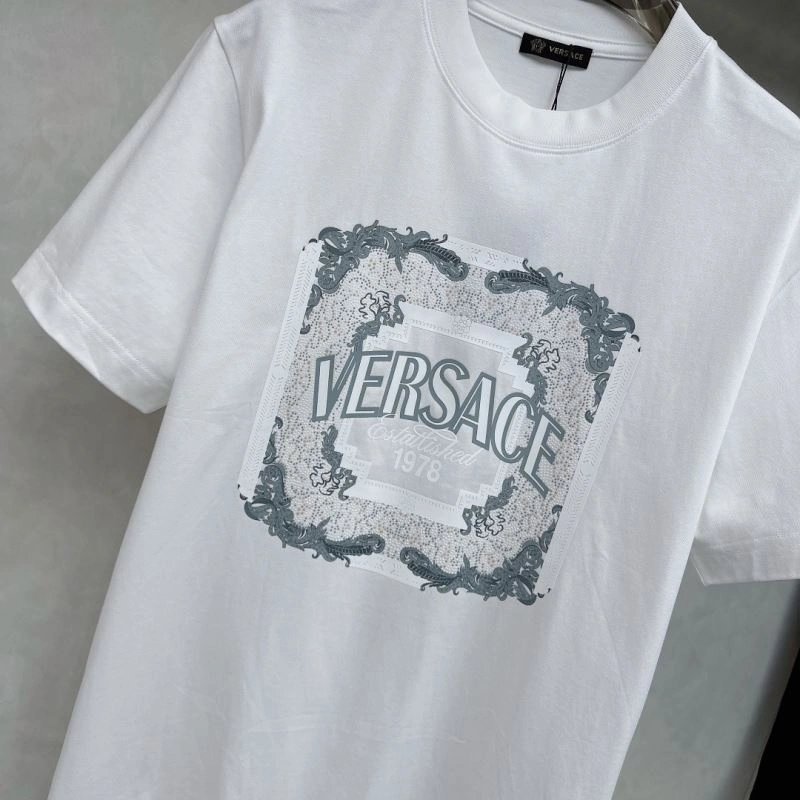 Top match Versace T-Shirts