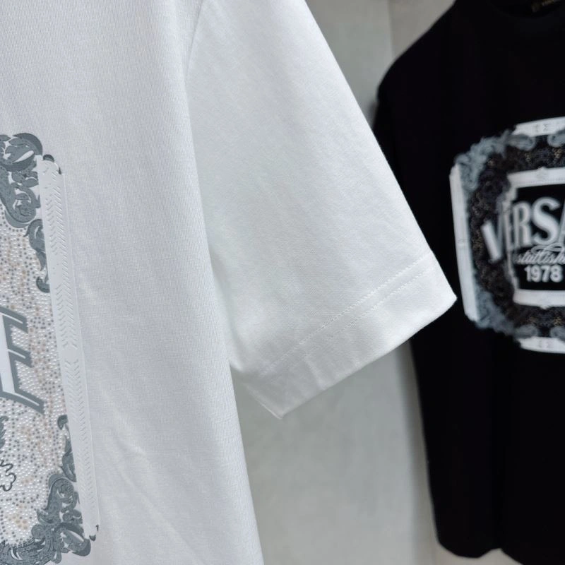 Top match Versace T-Shirts