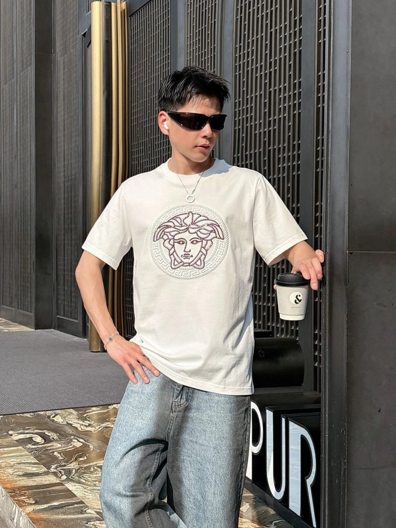 Precise copy Versace T-Shirts