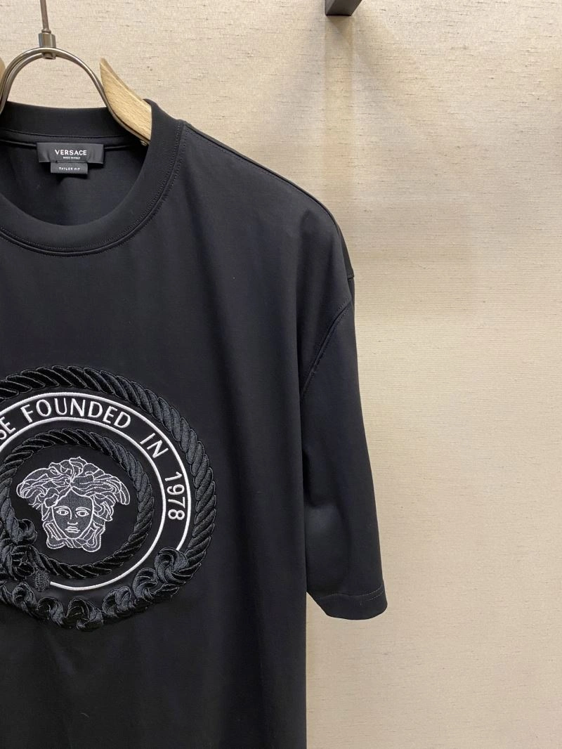 Bargain Versace T-Shirts