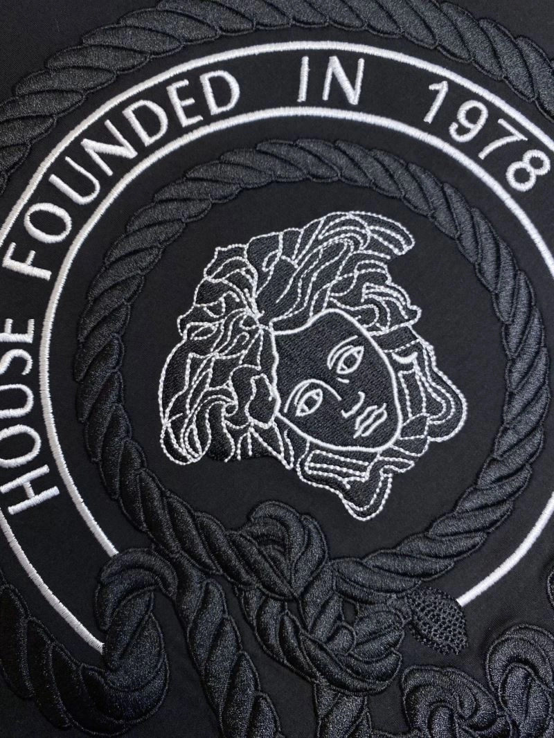 Bargain Versace T-Shirts