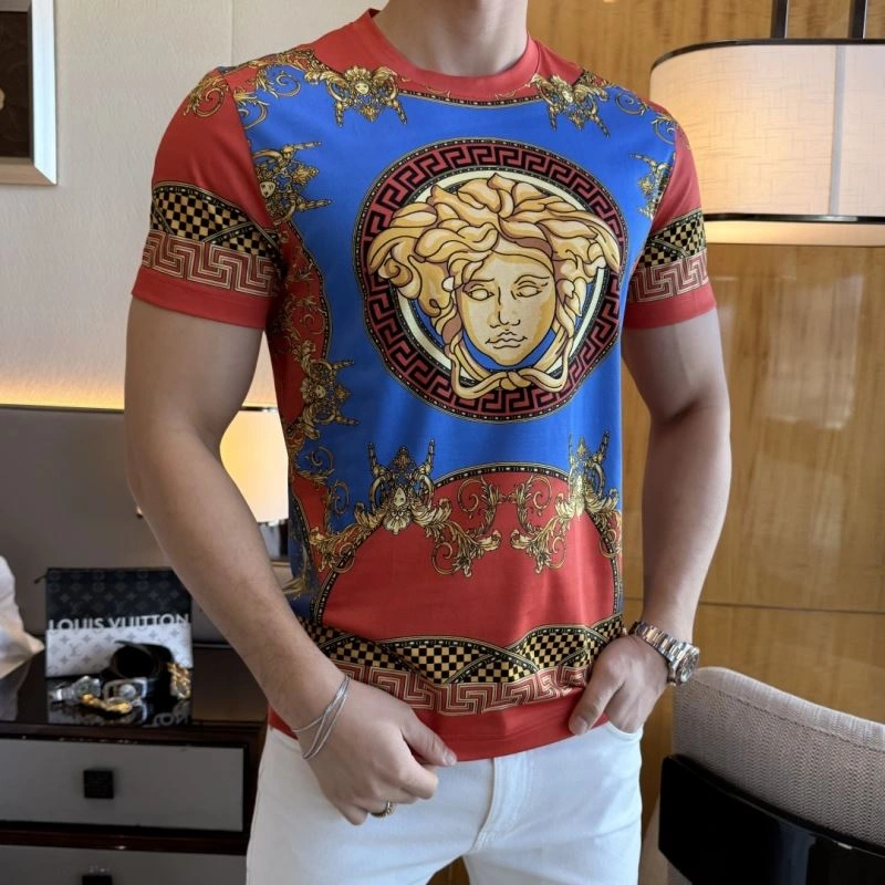 Cut-rate Versace T-Shirts