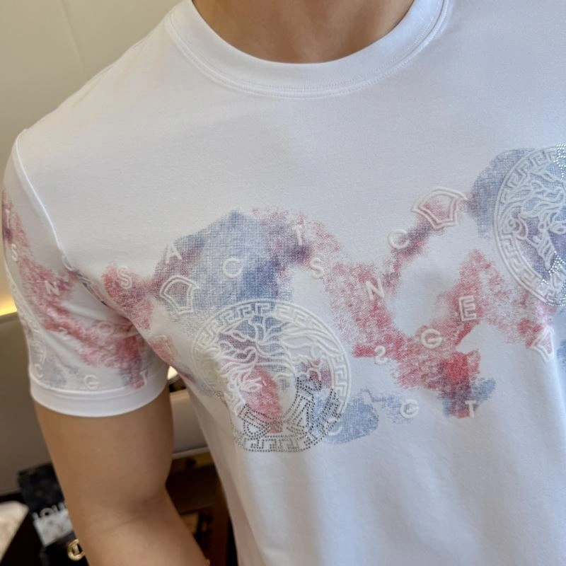 Low-cost Versace T-Shirts