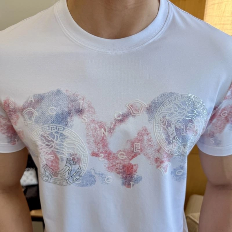 Low-cost Versace T-Shirts