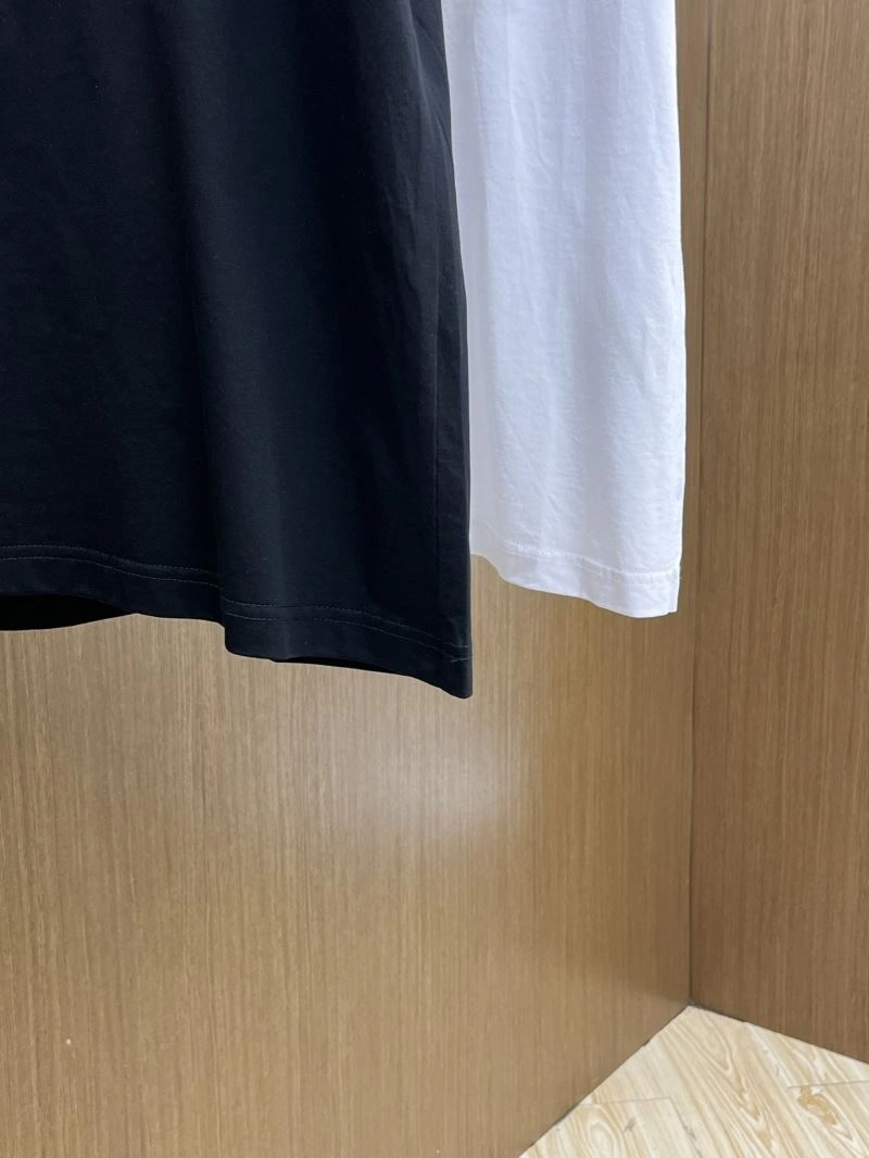 Exact replica Versace T-Shirts