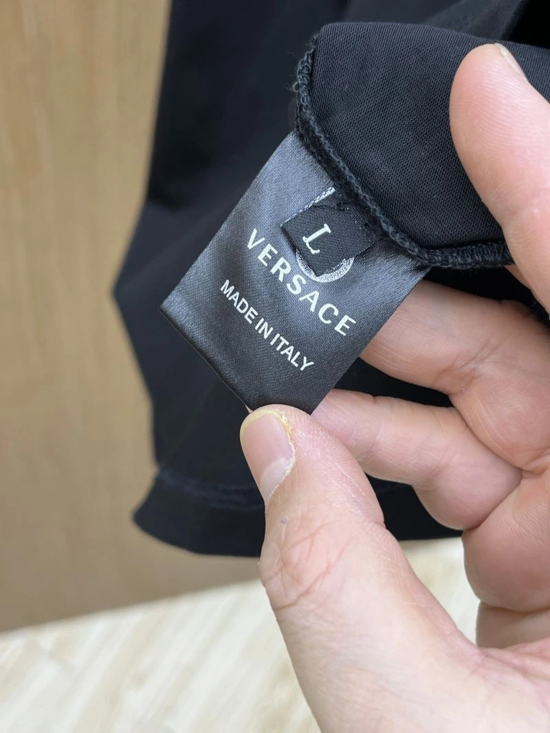 Exact replica Versace T-Shirts