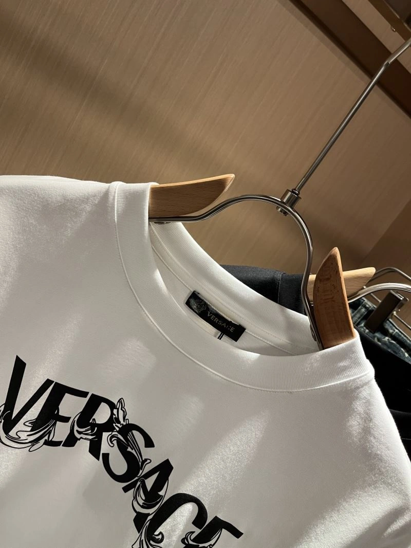 Exact replica Versace T-Shirts