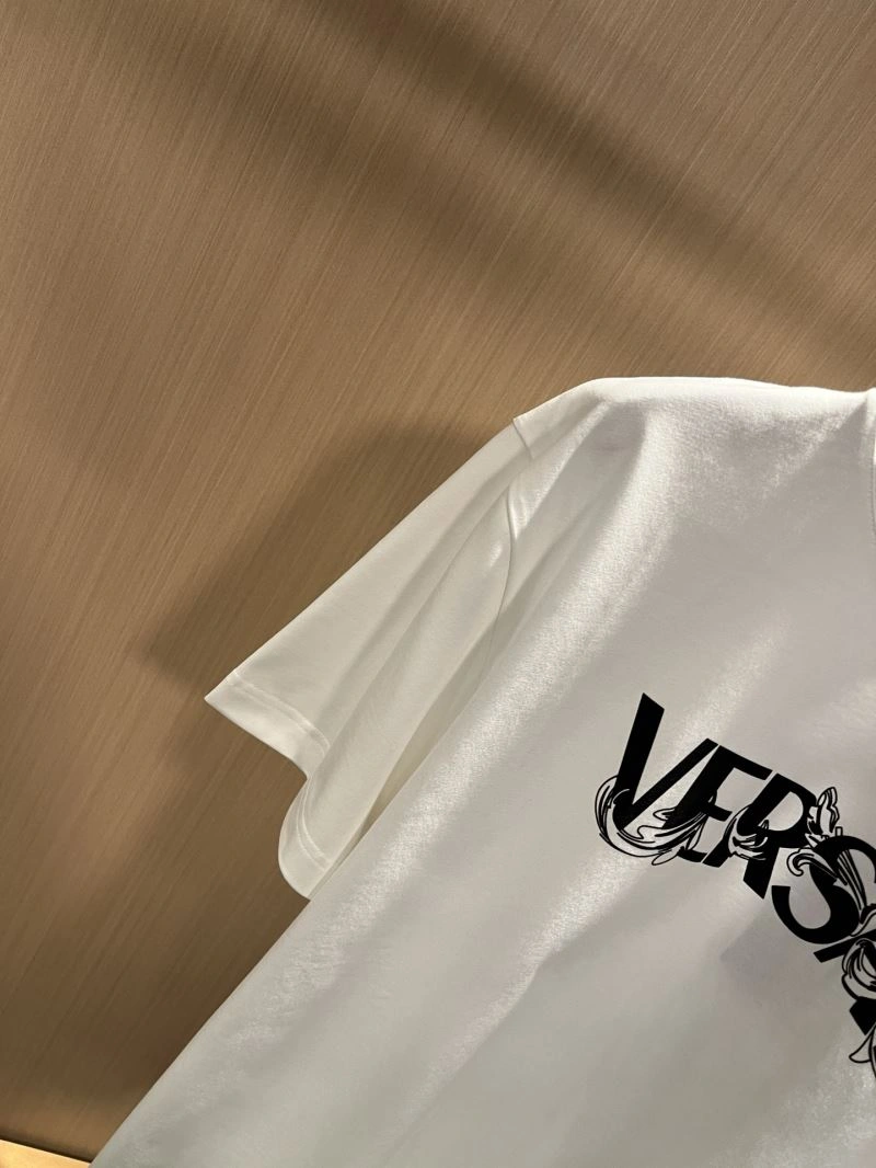 Exact replica Versace T-Shirts