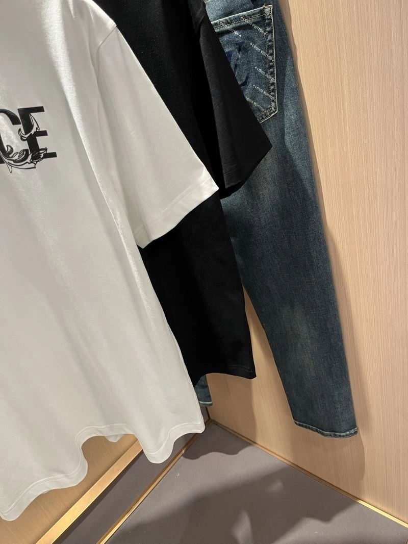 Exact replica Versace T-Shirts