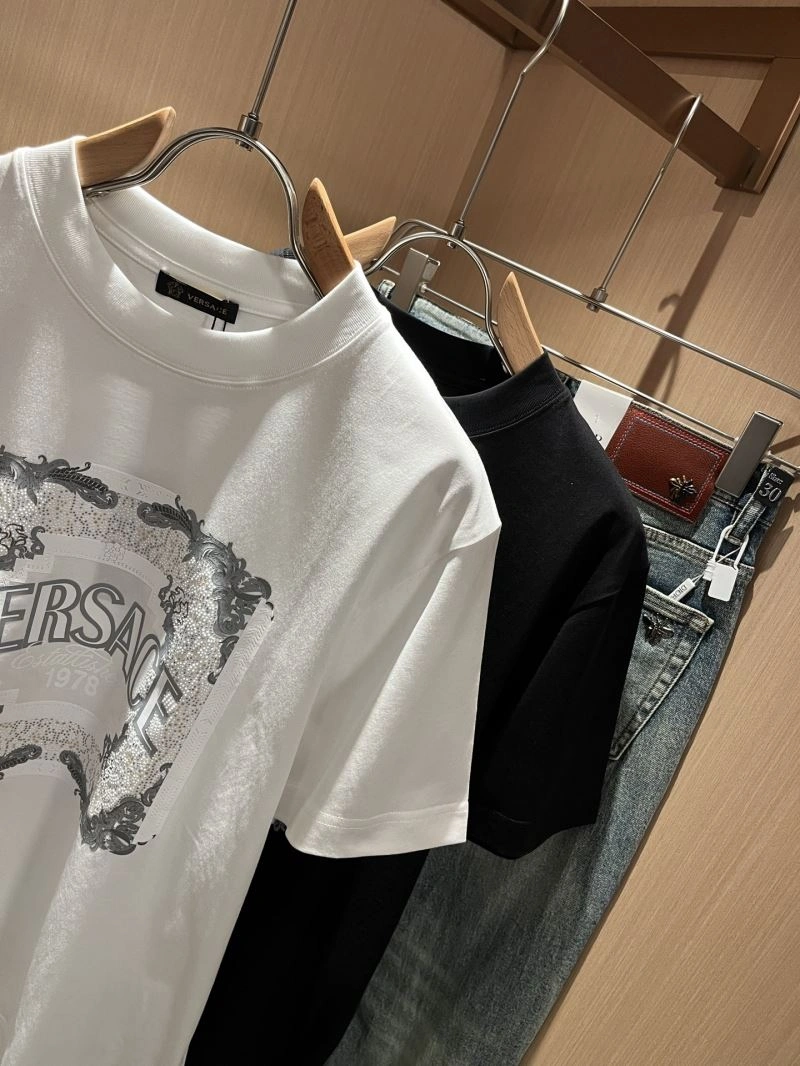 Brand-original Versace T-Shirts