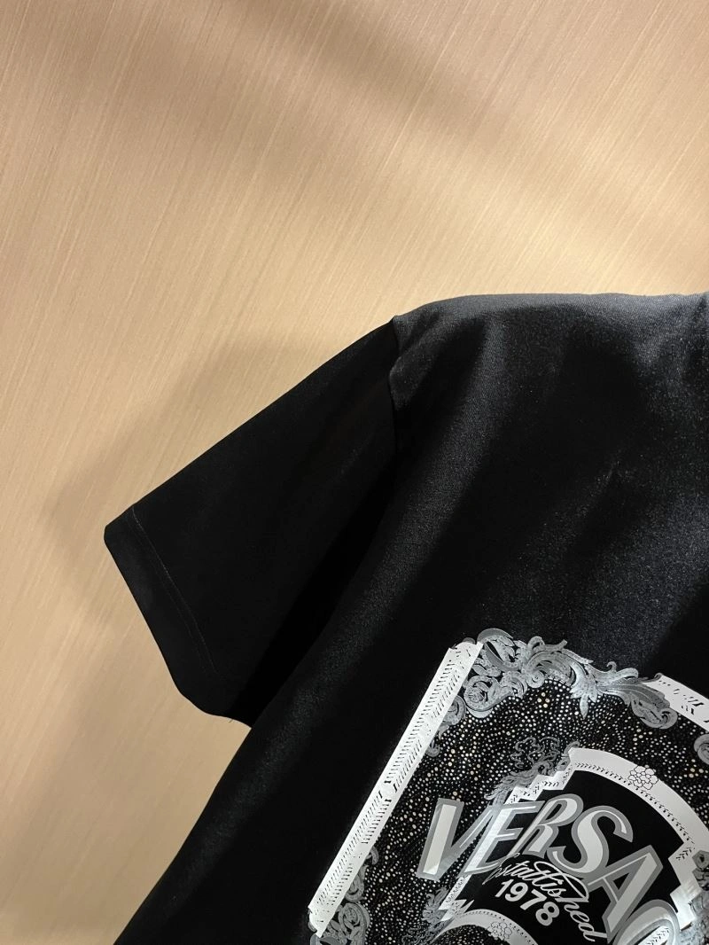 Factory-made Versace T-Shirts