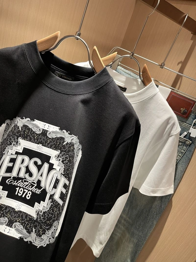 Factory-made Versace T-Shirts