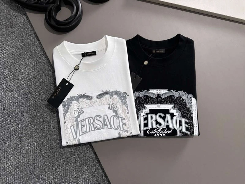 Cut-rate Versace T-Shirts