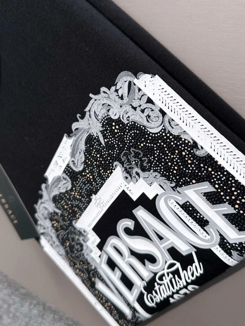 Cut-rate Versace T-Shirts