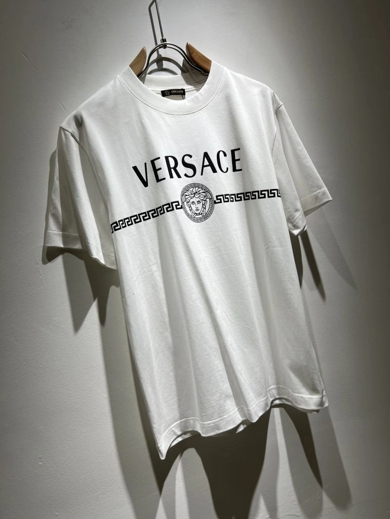Cut-rate Versace T-Shirts