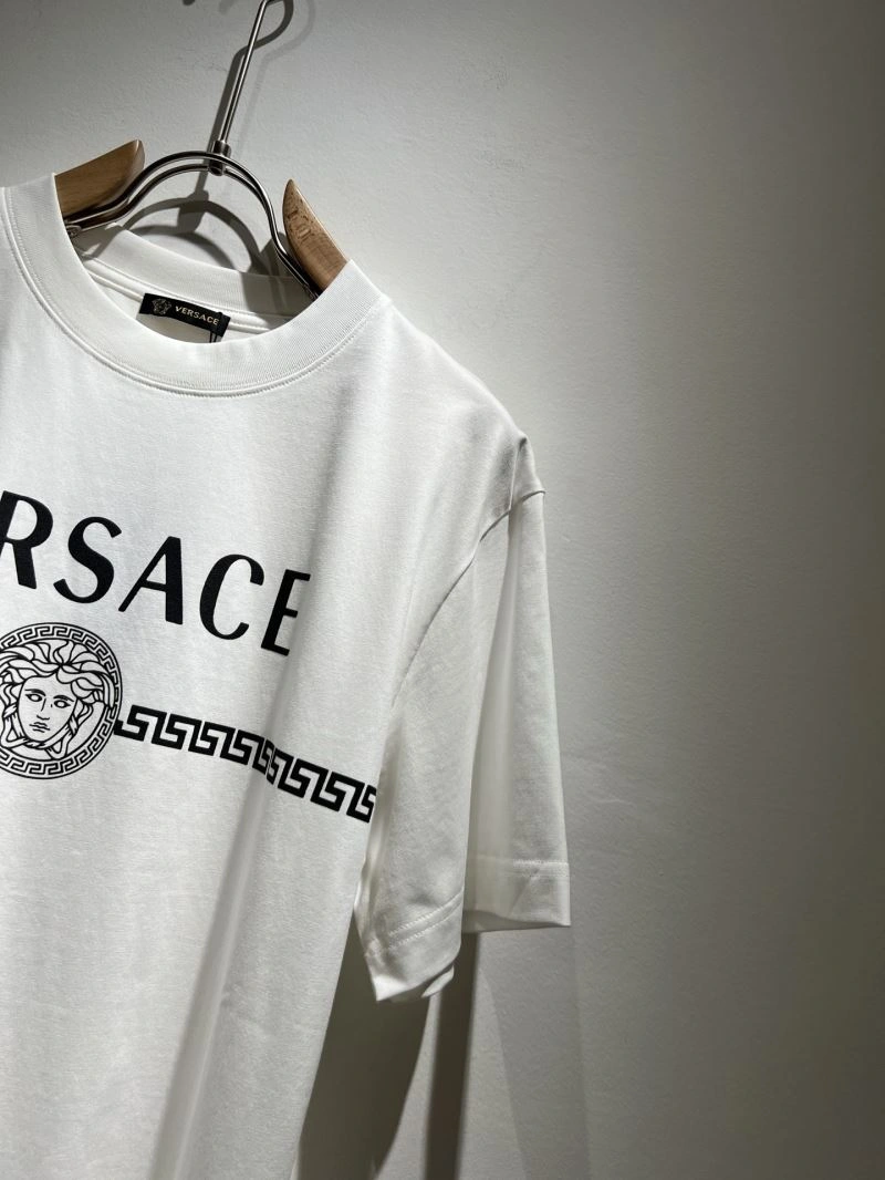 Cut-rate Versace T-Shirts