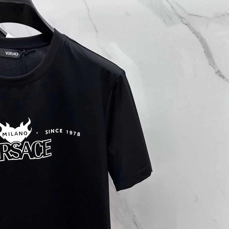 Low-cost Versace T-Shirts