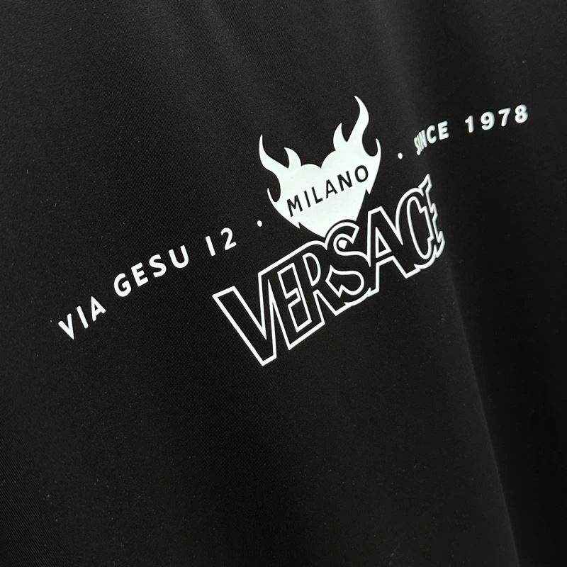 Low-cost Versace T-Shirts