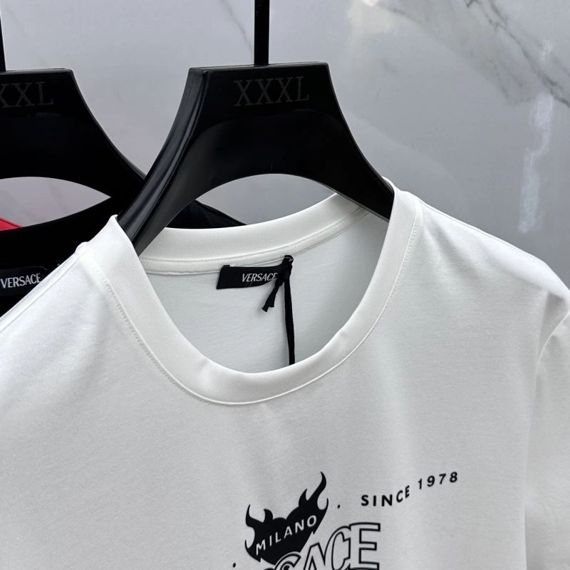 Accurate model Versace T-Shirts