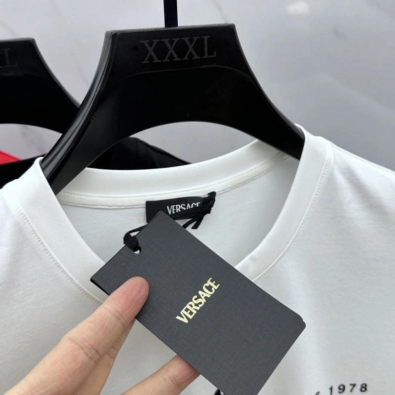 Accurate model Versace T-Shirts